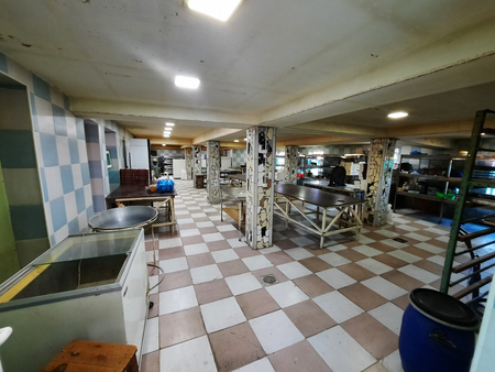 Арендага Жой Берамиз . 350кв . Хамма шароитлари бор