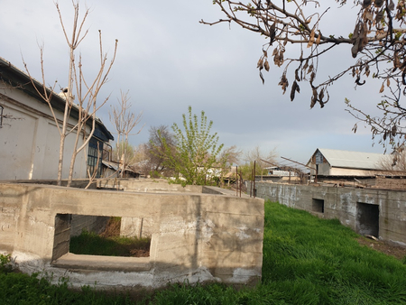 Sirdaryo shahar markazida 15 sotx uchastka sotiladi