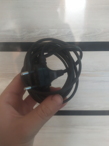 Playstation 2 sotiladi igrasi yo\\\'q lekin proshivka qilingan chipi bor