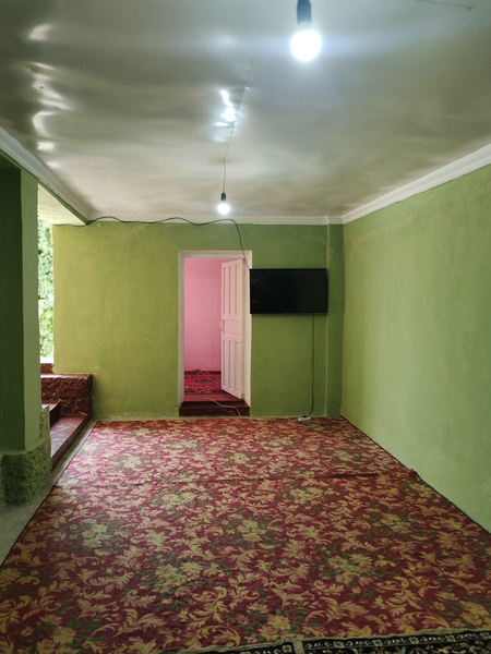 Dacha charvak bochka