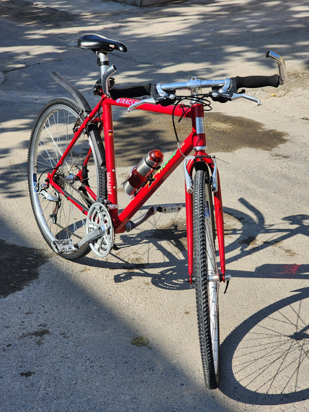 Velosiped sotiladi