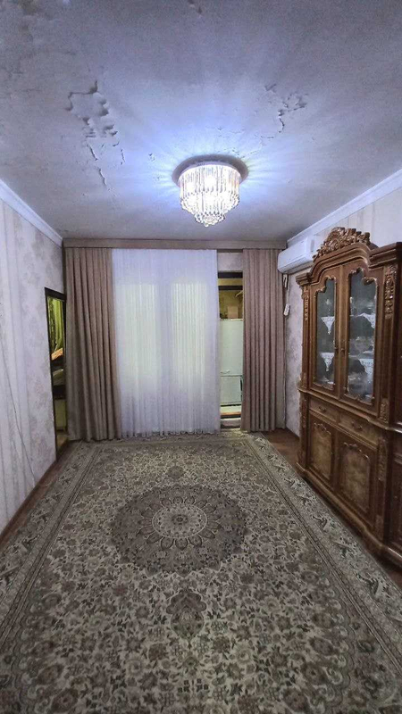 2/2/4  Юнусабадский р-н Сампи Микрарайон. Комнаты зеркальные