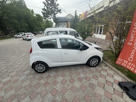 Spark 2- позиция сотилади