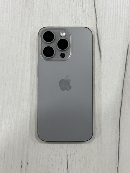 IPhone 15 pro 128 gb 98% J/A