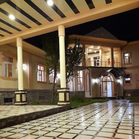 Yunsobod rigiston mahalada uhaska 450 000$min