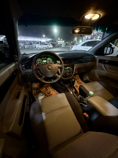 Chevrolet Gentra 3 AT