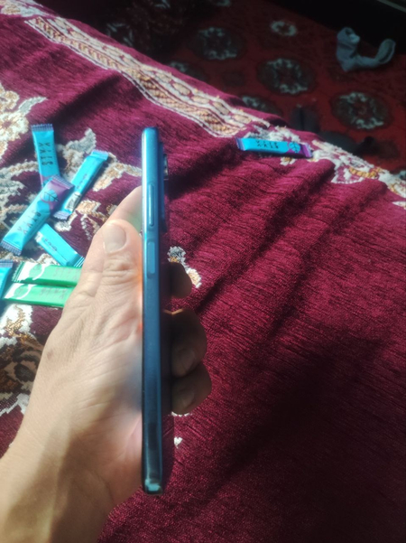 Redmi note 12 pro 8/256 lik sotiladi
