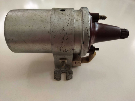 Катушка зажигания СССР
Б 115 12V  для работы с контактным зажиганием.