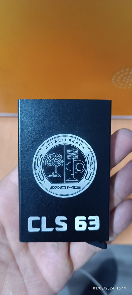 Card holder-ishonchli hamyon