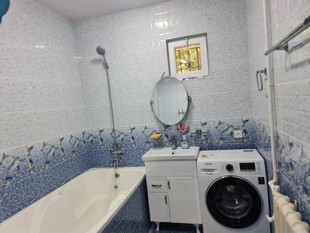 Аренда Центр Дархан метро 2/1/4 кирпич 60м2