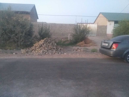 Qiziltepa tumani Bunyodkor ko'chasi 7sotxli uchastka sotiladi