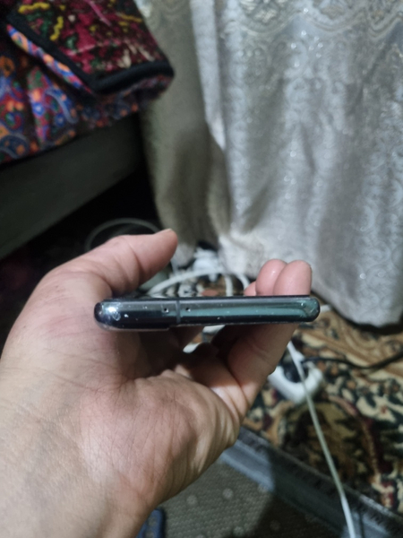 Samsung s21 sotladi