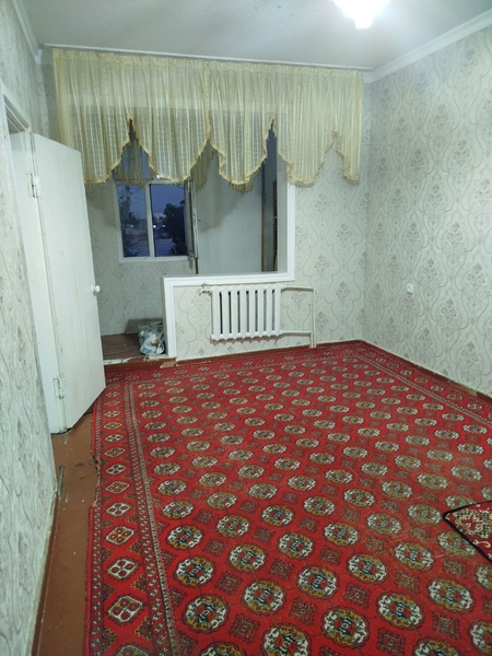 Продаю Квартиру Яшнабадский р-он Авиасозлар-4. 1-ком 4-этаж 4-этажном