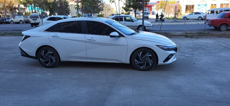 Hyundai Elantra сотилади