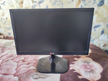 Продам монитор LG 20M44A-B