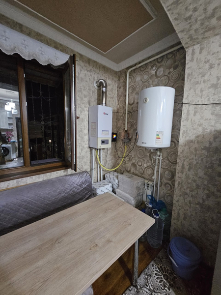 Срочно продаётся 2-х комн квартира в Сергели строител, 2/7/9