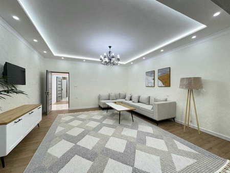 Продается 3/6/9 Ориентир : 60-школа /ASR/
