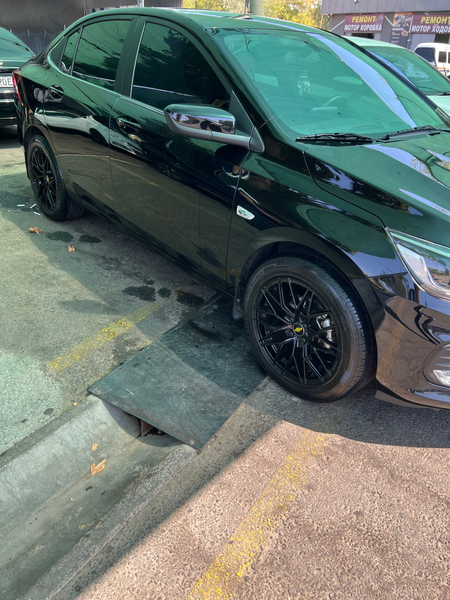 ONIX PREMIER 1 - 2023 год