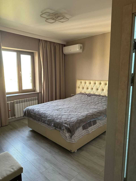 (К125718) Продается 5-ти комнатная квартира в Мирабадском районе.