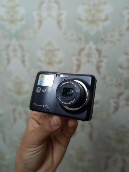 Fotoapparat yangi ishlatilamagan