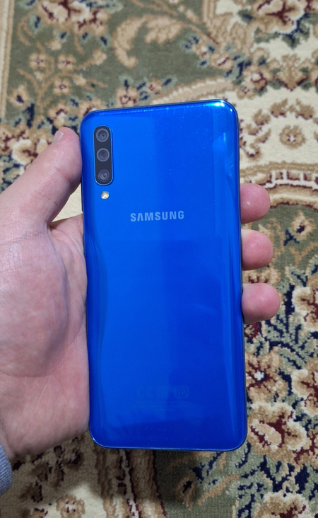 Samsung A50 yaxshi holata
