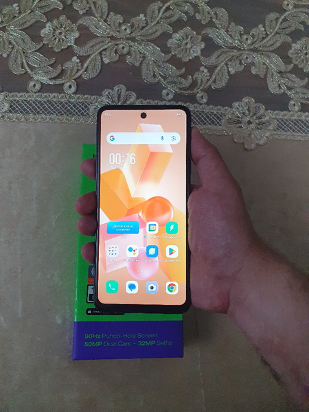 srochna Sotiladi Infinix Hot 40 i  8/128Gb Black 4G Karobka dakument
