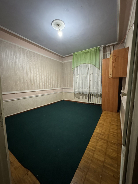 Продается Юнусабад 15 2/1/5 Улучшенка