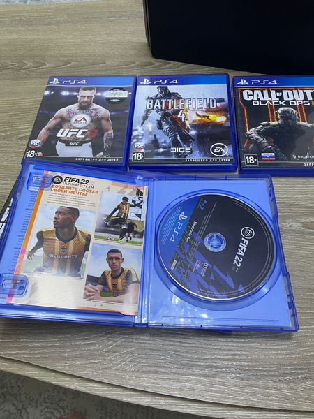 PlayStation 4slim 1TB