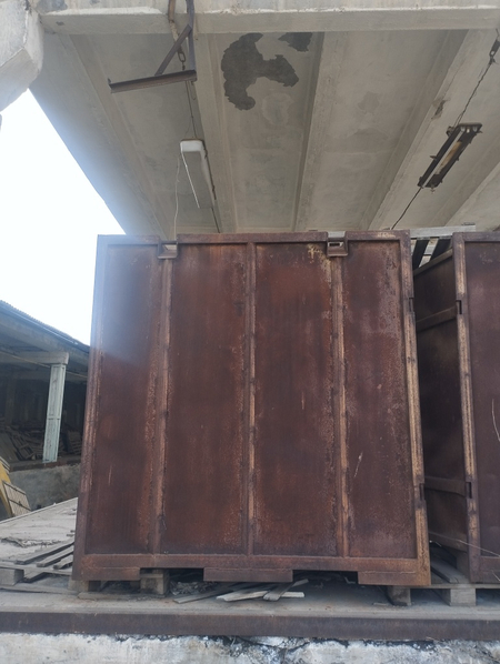 Mini contener old tarafi   1m60 sm. Eni 2m 10 sm. Boyi 2m 15 sm.