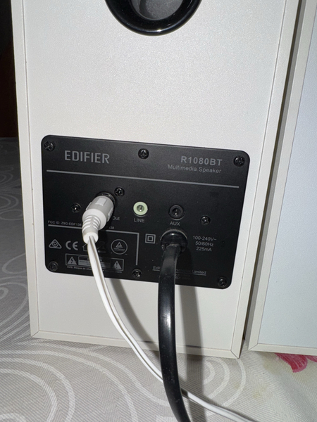 Колонки Edifier R1080BT