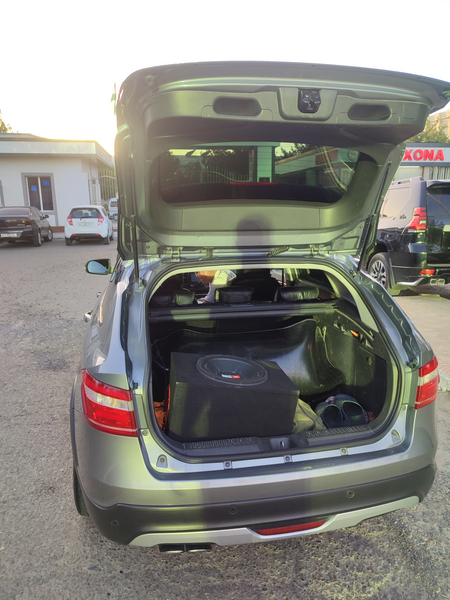 Lada vesta sw cross
