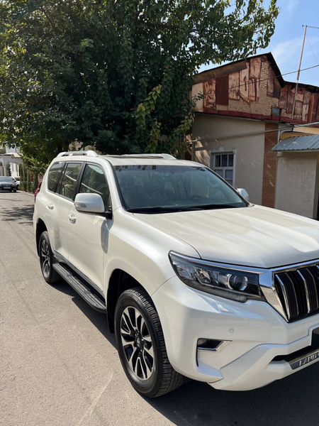 СРОЧНО!!! Toyota PRADO 4.0L sotiladi.
