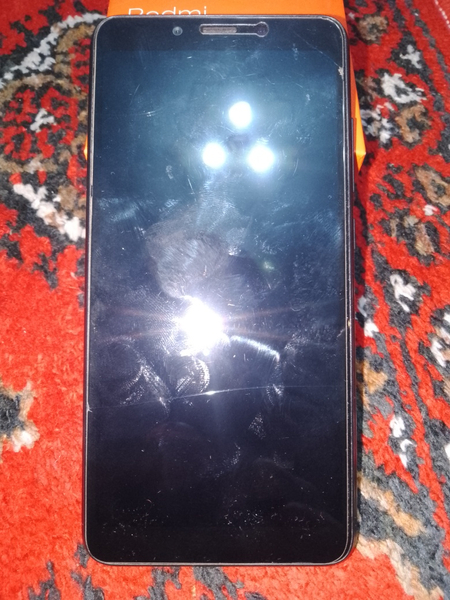Смартфон Redmi 6A на запчасти
