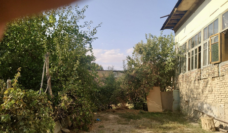 Minvoda 8 sotix 5 xona Toshmi postdan kirganda