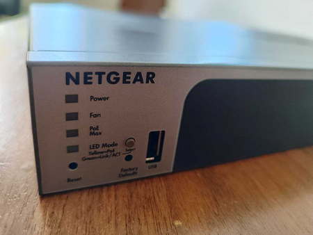 Коммутатор NETGEAR GS728TP Smart Managed Pro PoE