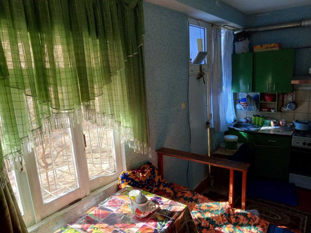 Продаётся 2х комн квартира на 1 этаже Ор-р  5 микрорайон Сомий