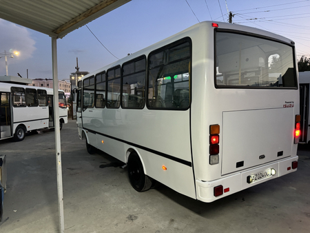 NP 40 sotiladi  2017 isuzu