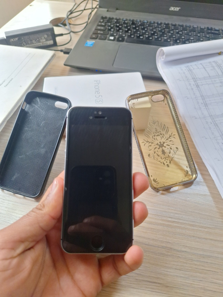Iphone 5s cho'tki