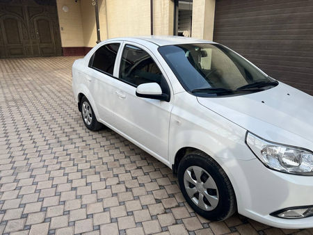 Chevrolet nexia 3