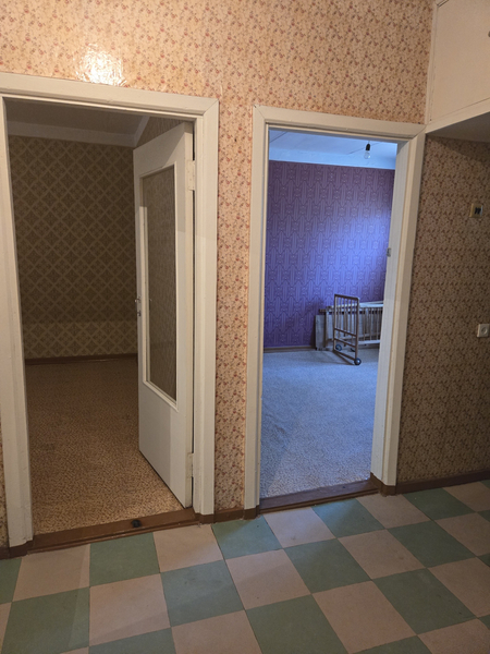 Продаётся 3 ком квартира на 1 этаже