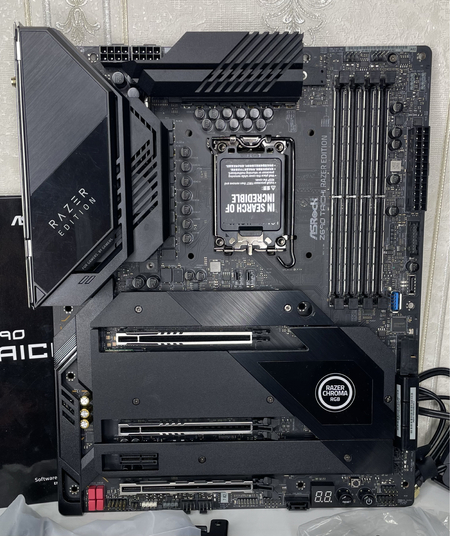 ASRock Z690 Taichi Razer Edition