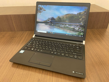 Toshiba Dynabook R73