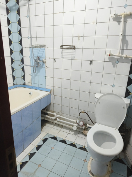 М Тинчлик 4/3/5. Улучшенная планировка .95м2  Продам квартиру срочно с