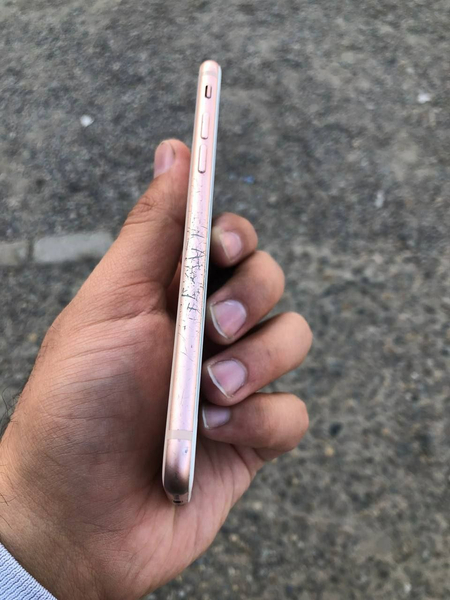 Iphon    8           .