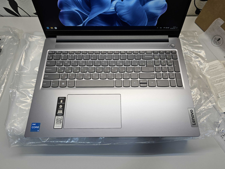 ПРОДАМ Lenovo Slim 3 16IRU8 Ноутбук Core™ i3-1315U/8GB/256SSD/16