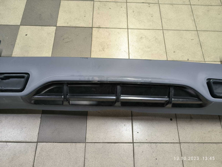 Накладка на центральную часть заднего бампера Mercedes Sprinter W907