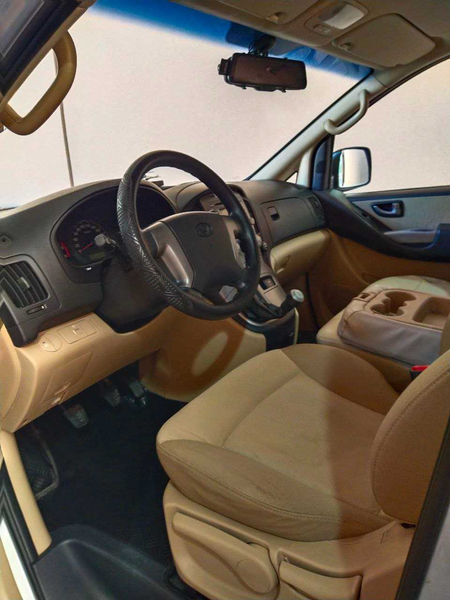 Hyundai Starex H-1 SOTILADI