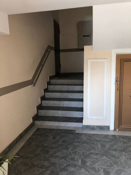 Кватир коракамиш 1/3да 2/3 хона килиган