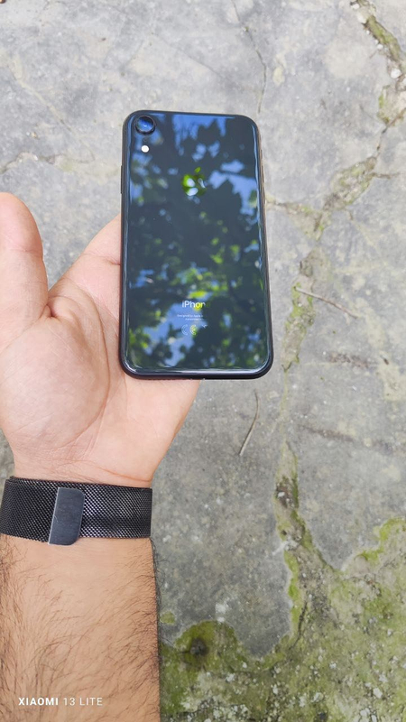 Iphone XR 64 GB INDIA