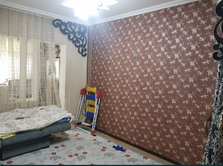 Продается 2/2/5 квартира Ахмад Югнаки.